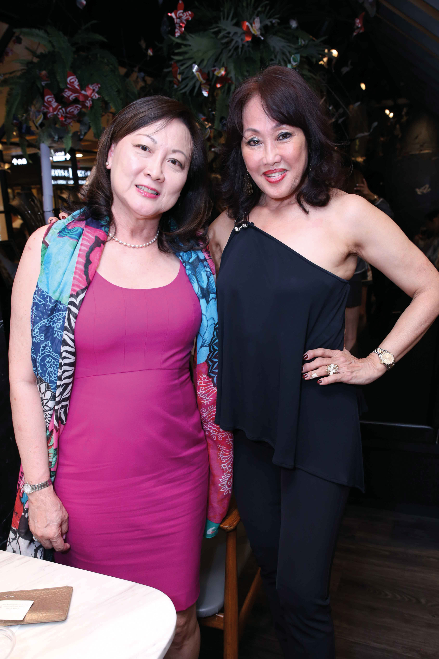 Flower Diamond Celebrates Its 21st Anniversary at Greyhound Cafe