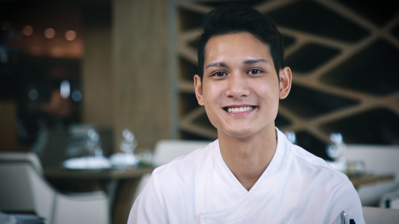 Prince of the jungle: Chef Joe Leong joins parents at Forest森