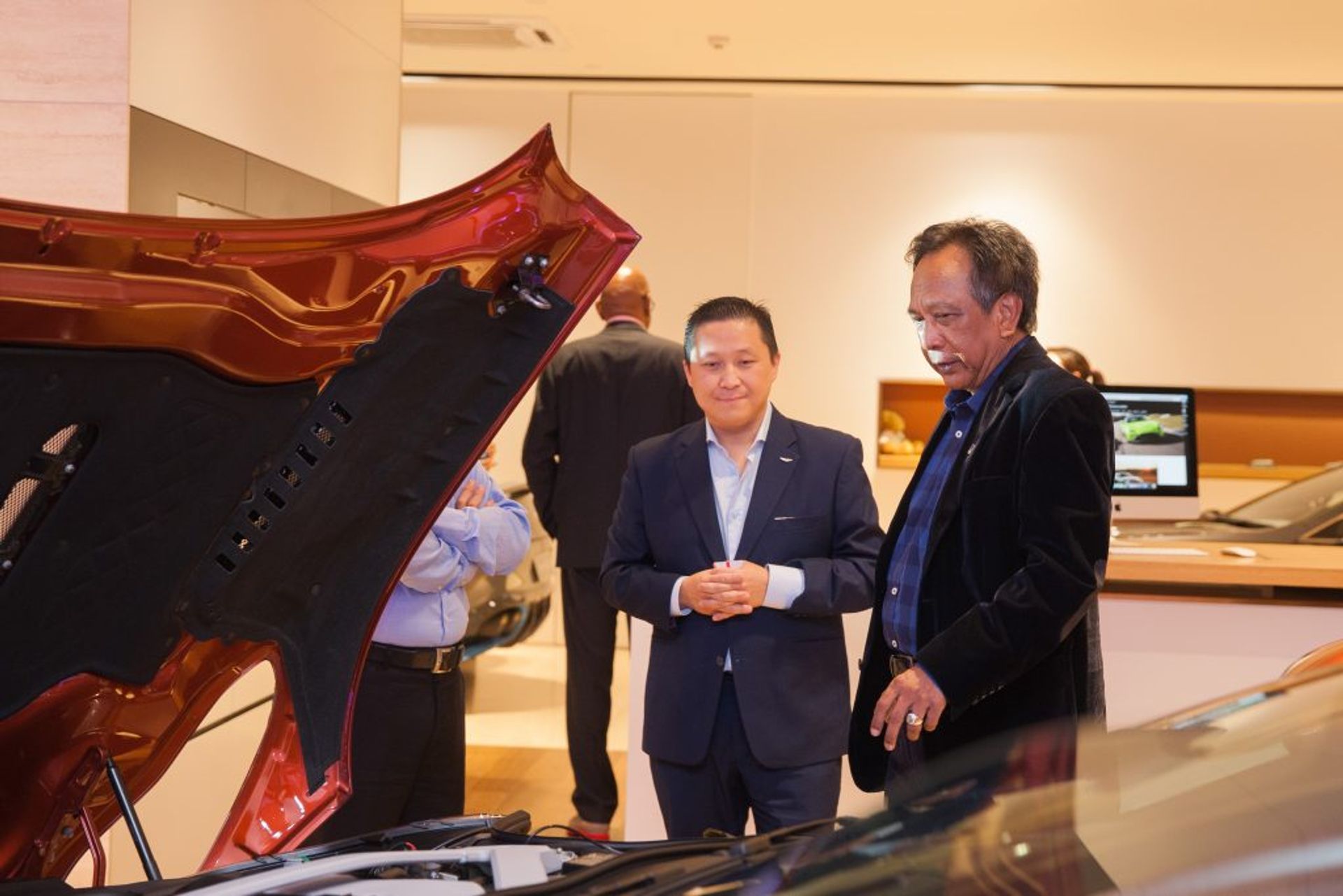 Right on Track | Prestige Online - HongKong