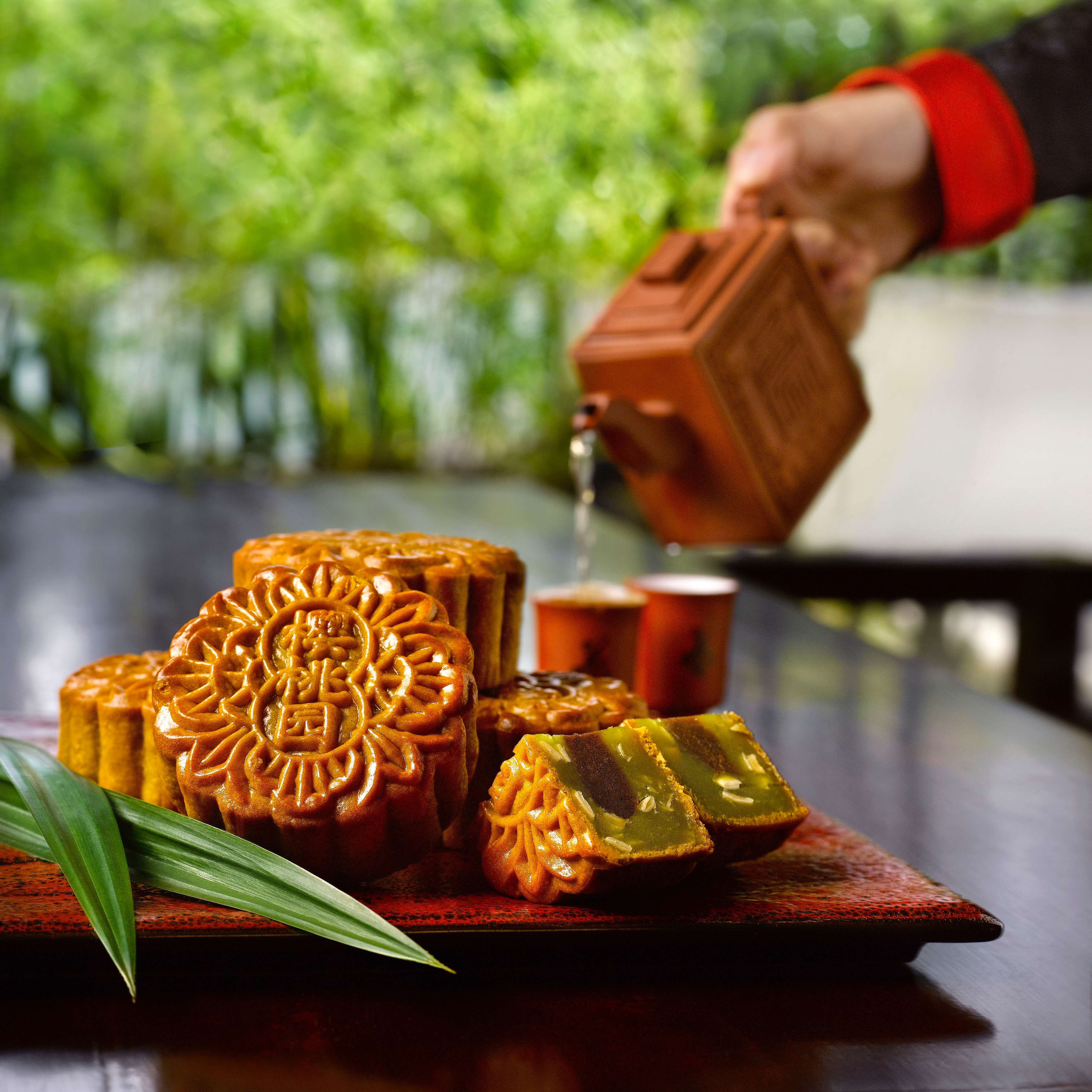 5 Modern Mooncakes And 5 More Traditional Ones
