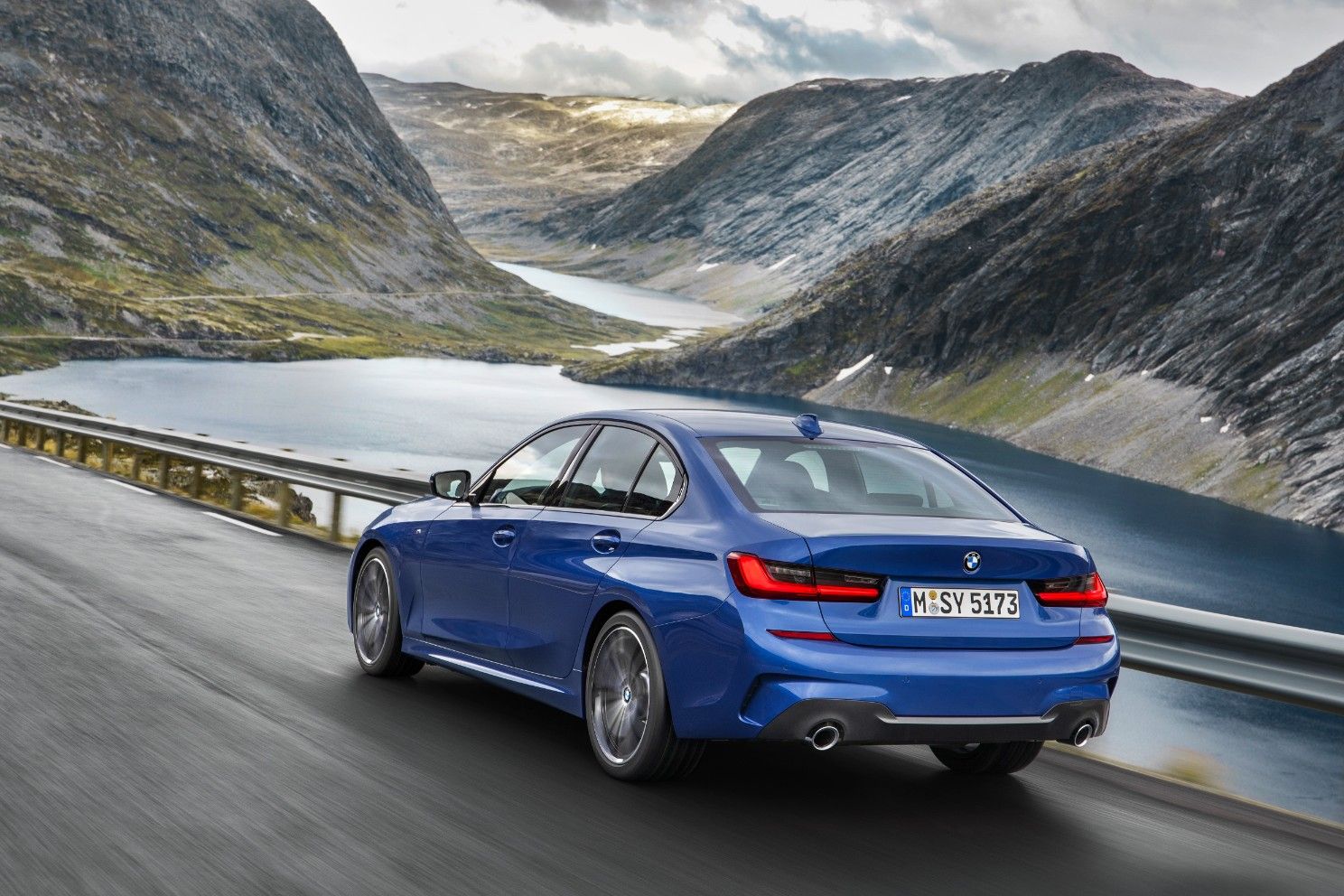 At First Glance: The New BMW 3 Series Sedan