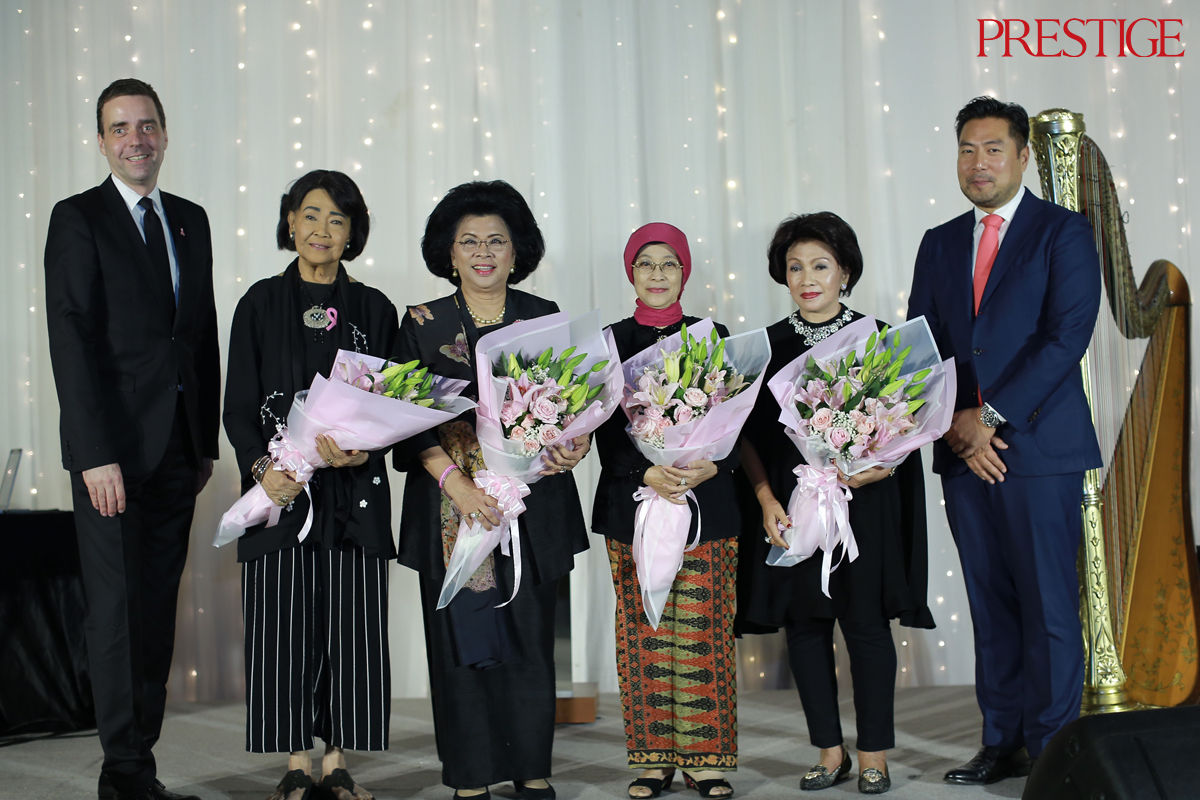 The First Pink Ribbon Gala by YKPI and DoubleTree by Hilton Jakarta ...