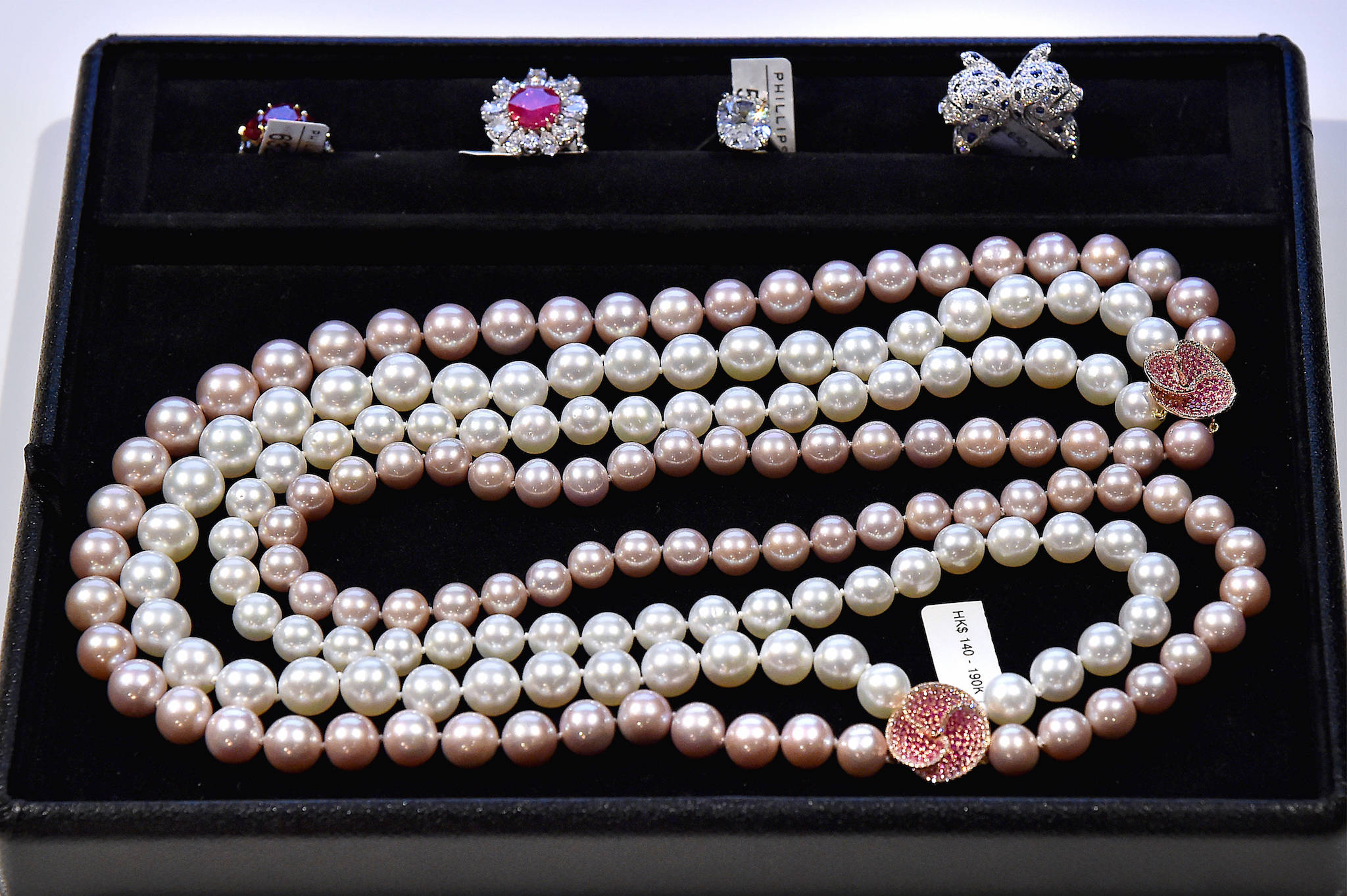 Event Photo Gallery: A Private Viewing With Phillips and Prestige ...
