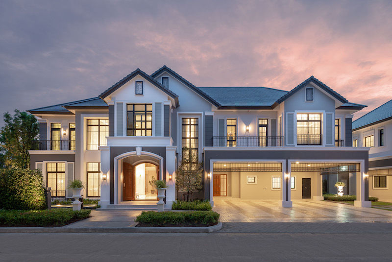 Visaka and Varit Hongsananda Build Family Ties Through Living Space