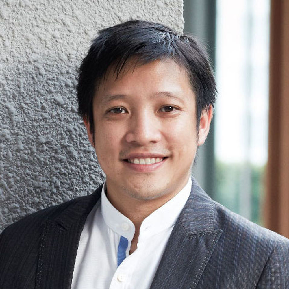 ADRIAN LEE | Prestige Online - Thailand