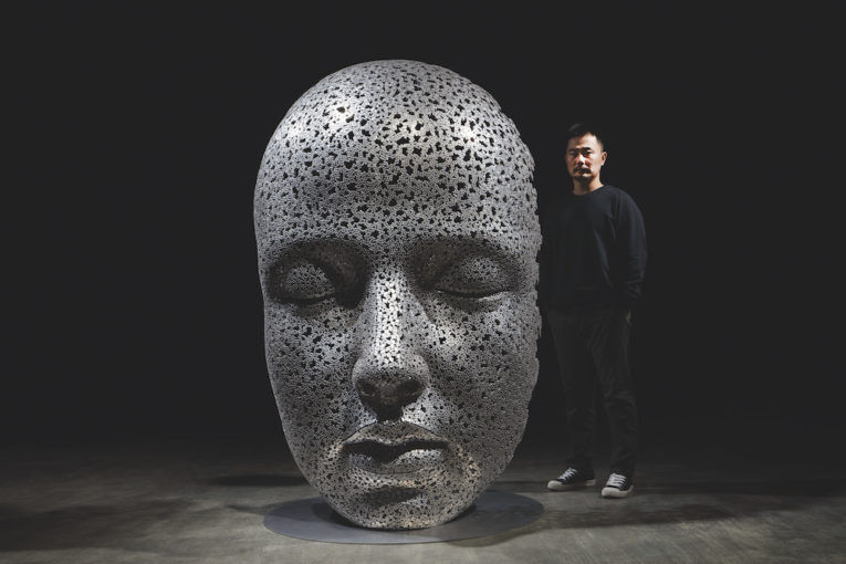 M.A.D. Gallery showcases ‘chain’ sculptures by Korean artist Young-Deok ...