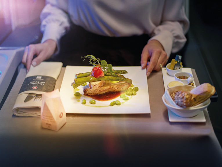 Turkish Airlines’ flying chefs will make your dining experience extra ...