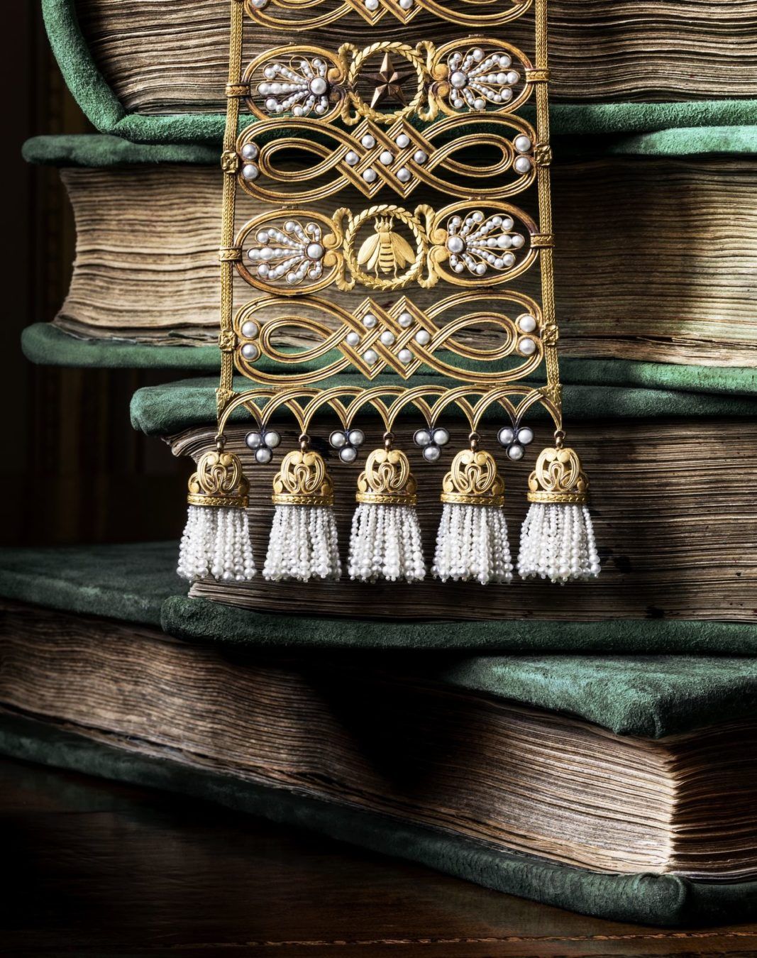 Chaumet pays tribute to the iconic tiara with exhibition in Monaco