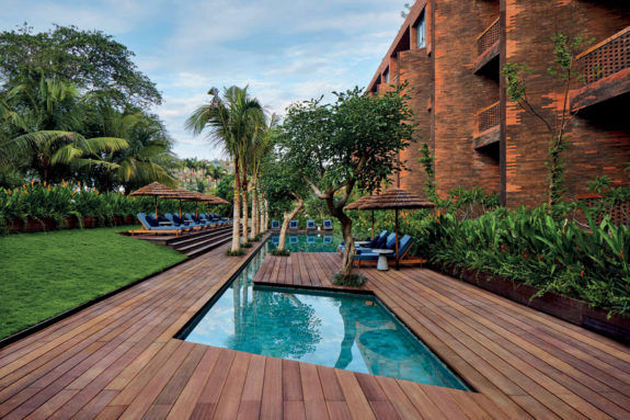 Andra Matin: Experience Architecture with Senses