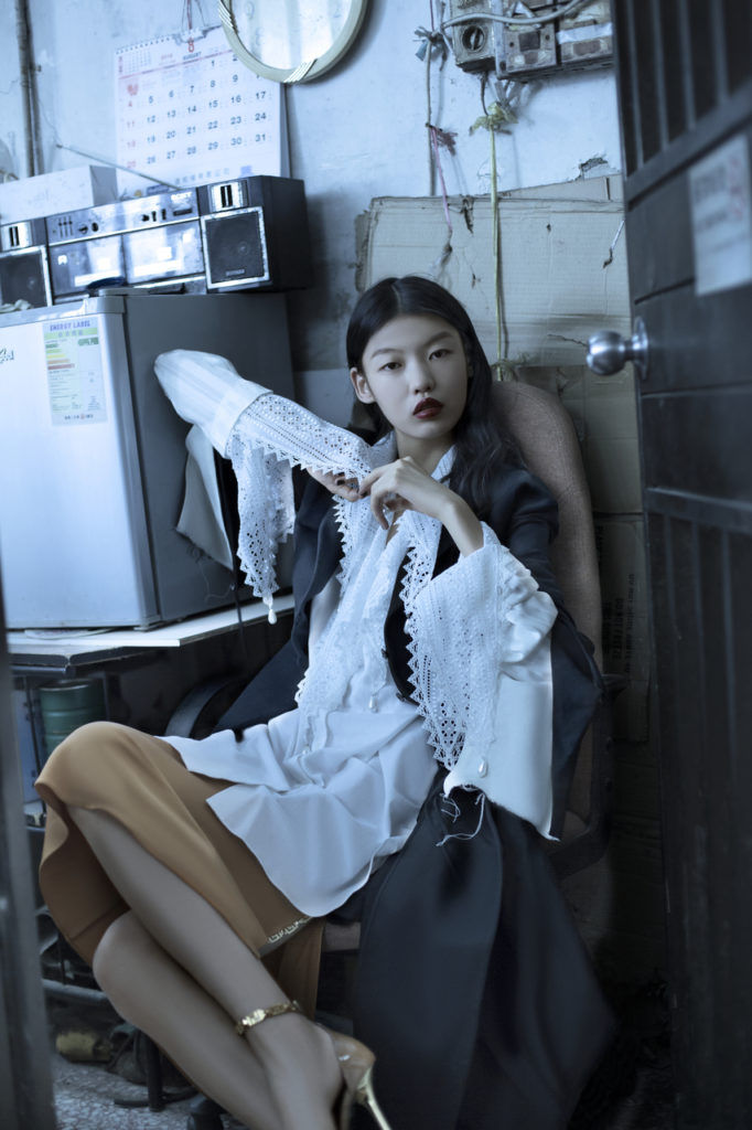 Asia's Hottest New Supermodel, Tang He, Struts Her Stuff at Chungking ...