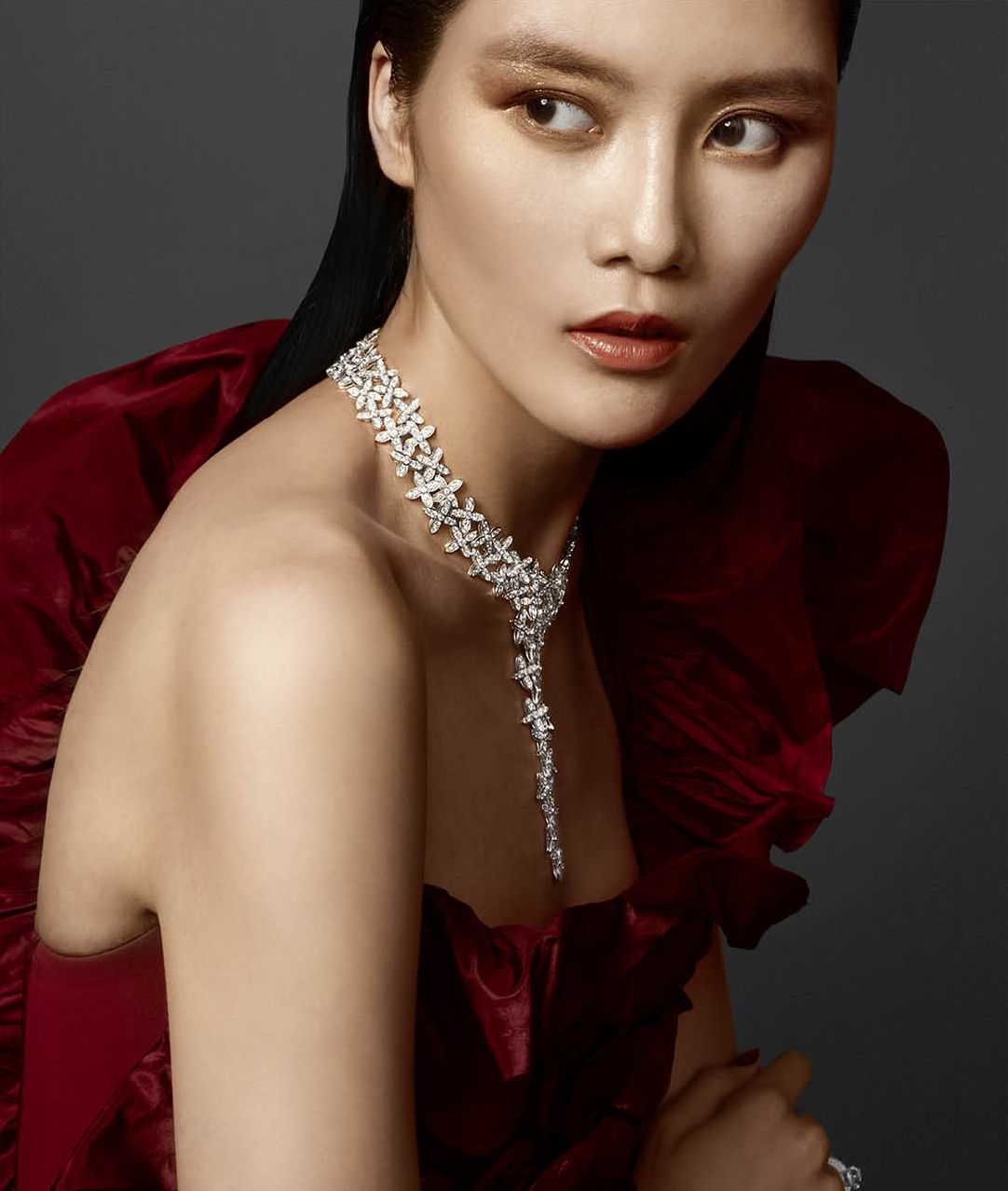 Photo Shoot: Reflective Glory