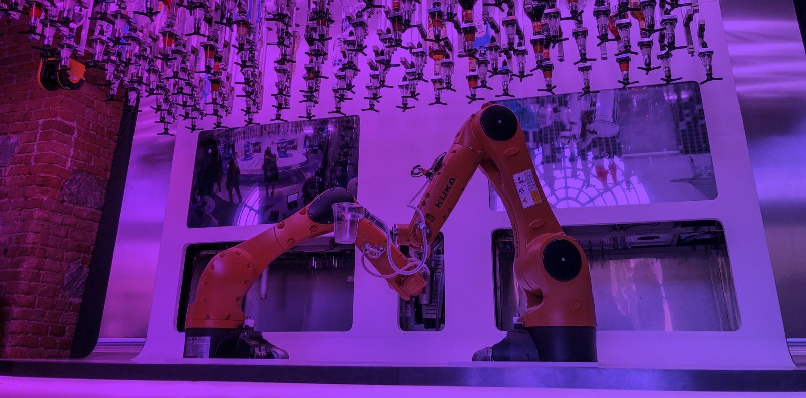 These AI bartenders and cocktail-makers will revolutionise festive parties