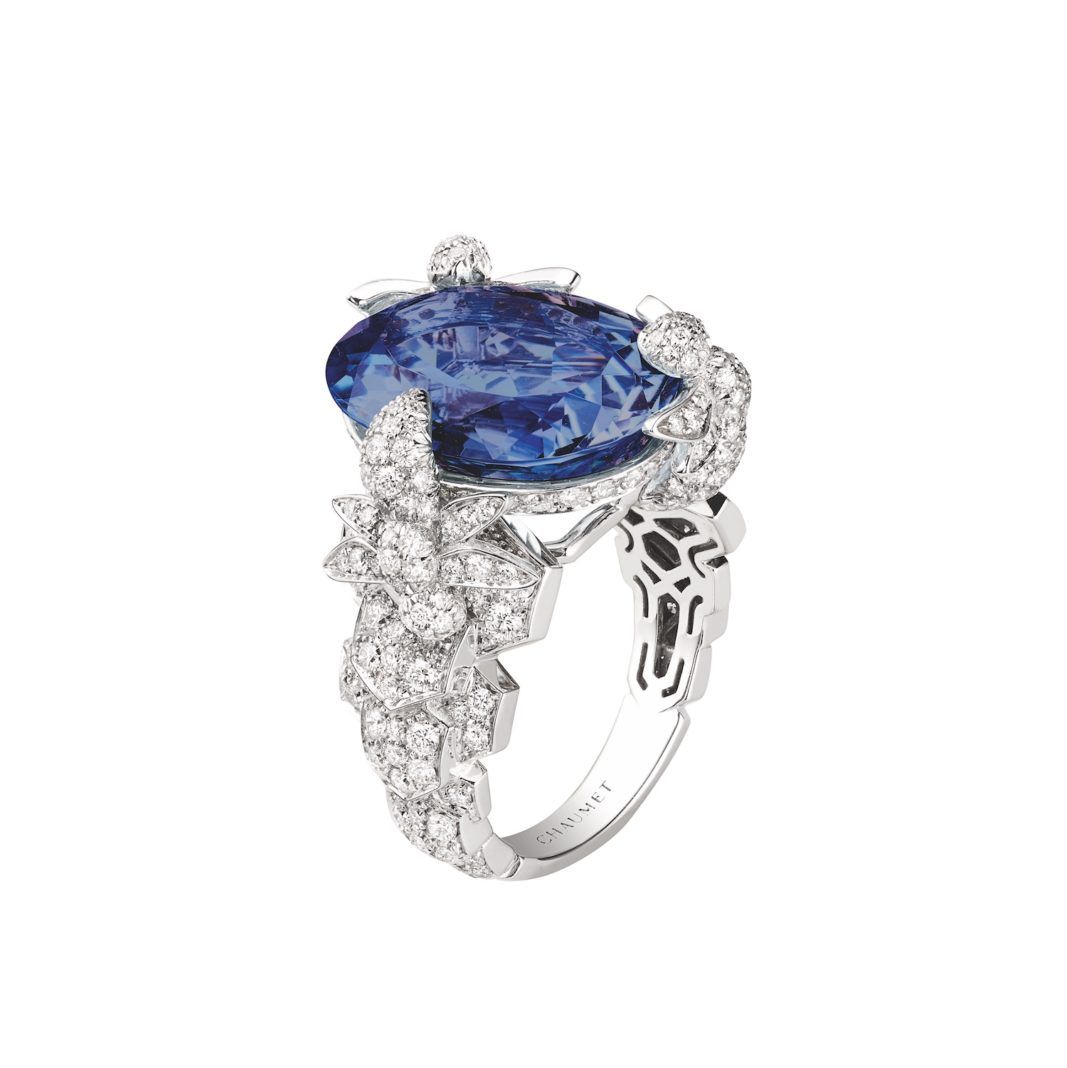 Chaumet reveals its new cocktail rings with dramatic gemstones