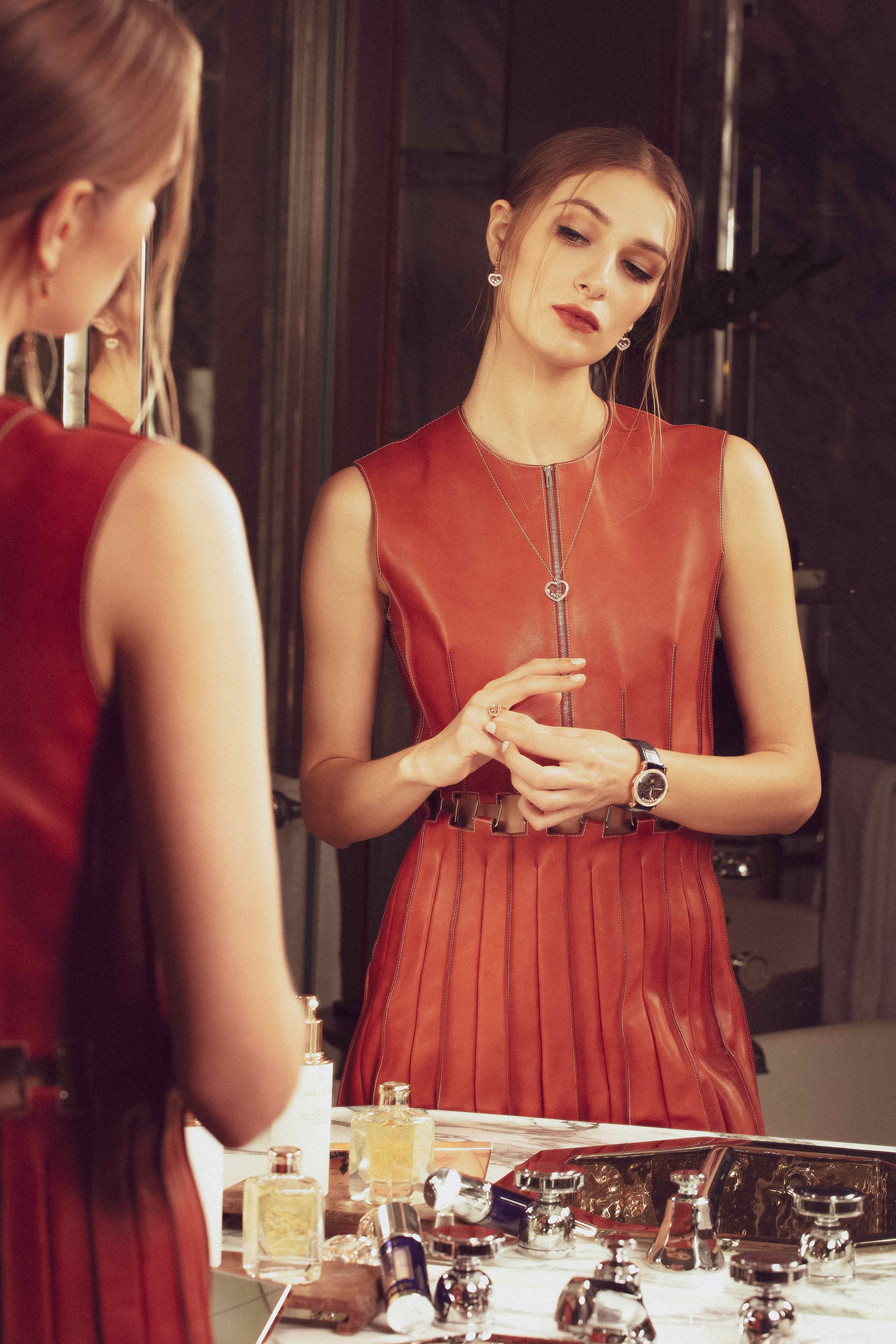 It's a Wrap: Essential Outfits and Accessories for Your Yuletide Getaway