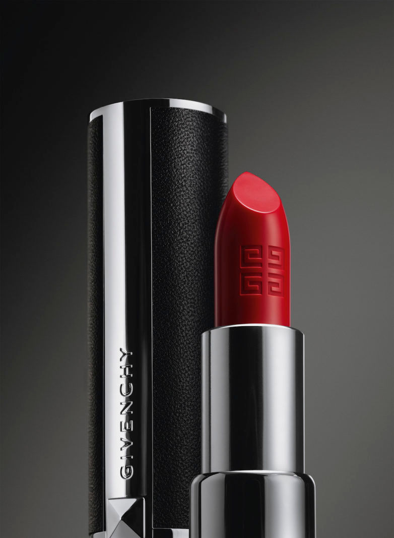 Red lipsticks to brighten and glorify your festive looks