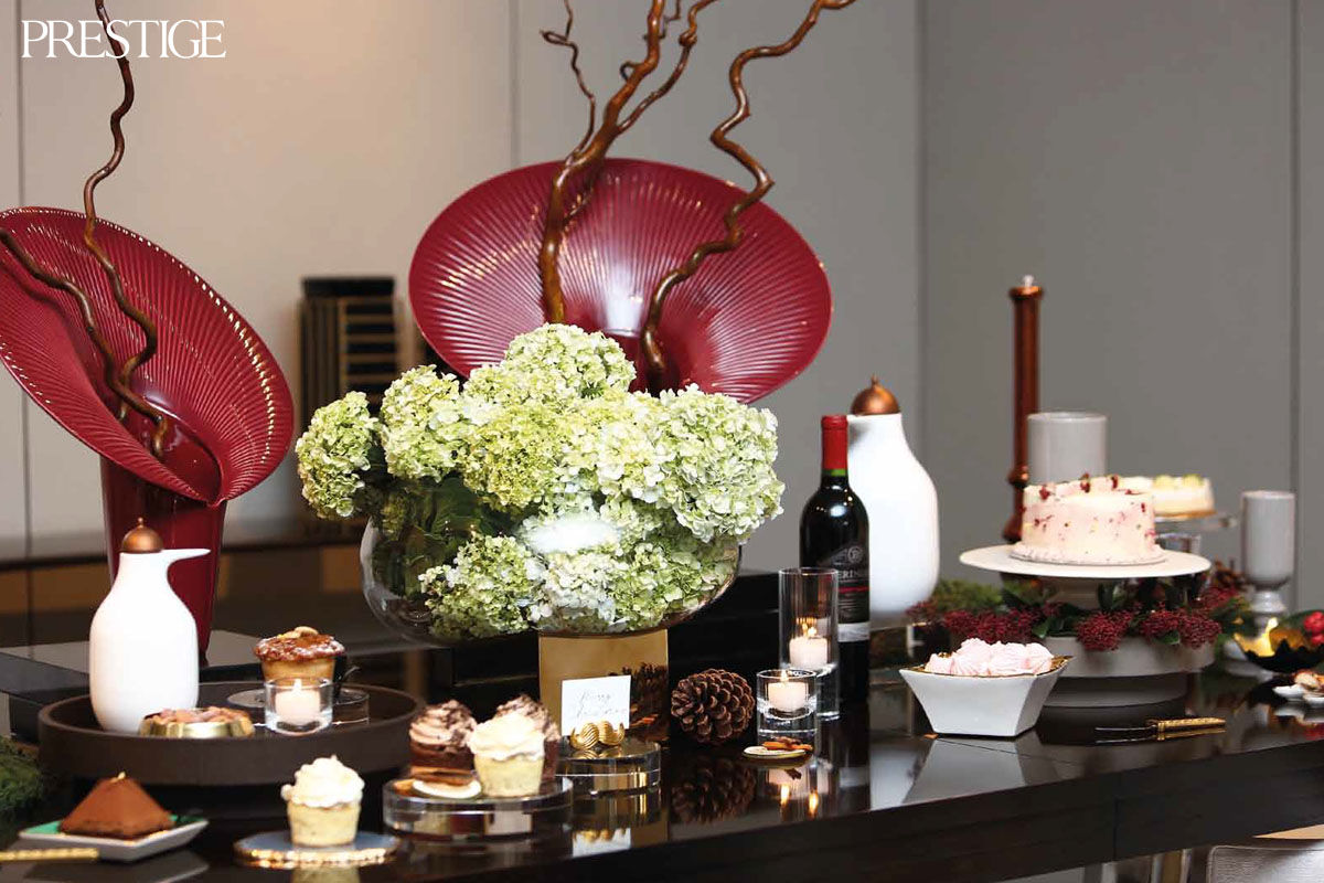 Christmas Table Setting by Claudia Halim and Klots Team