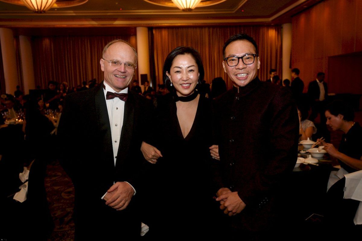 Event photo gallery: The inaugural Education Benefit Gala with Barack ...