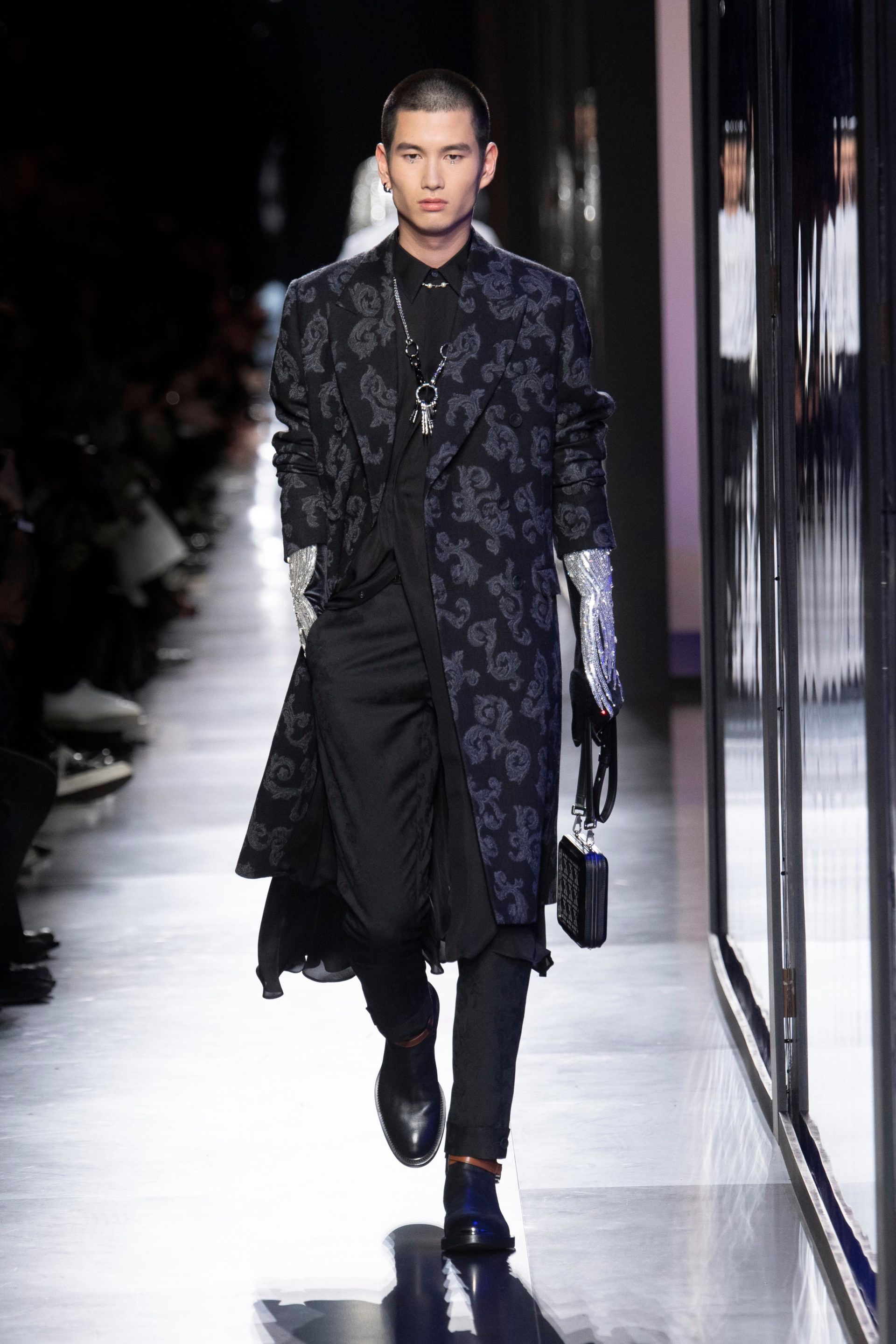 Kim Jones Pays Tributes to Judy Blame in Dior Men FW2020 collection