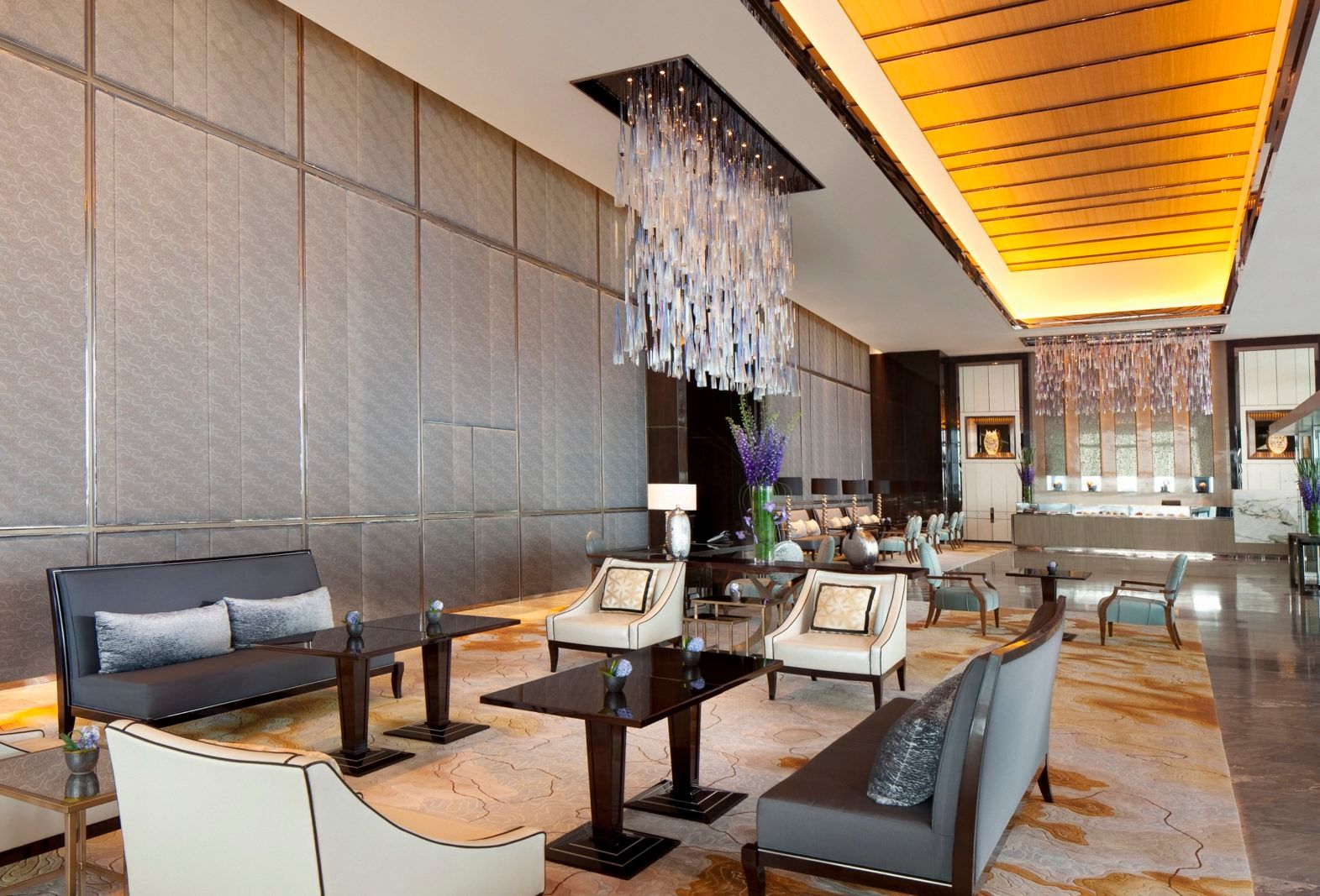 Hotel Review: The Ritz-Carlton Brings a Relaxed Atmosphere to Elevated ...