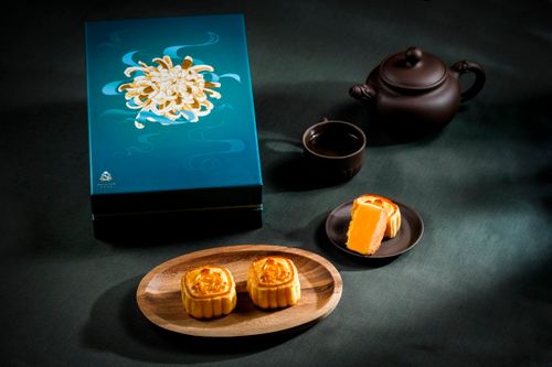 18 of the Best Hong Kong Mooncakes To Indulge in This Mid-Autumn 2020