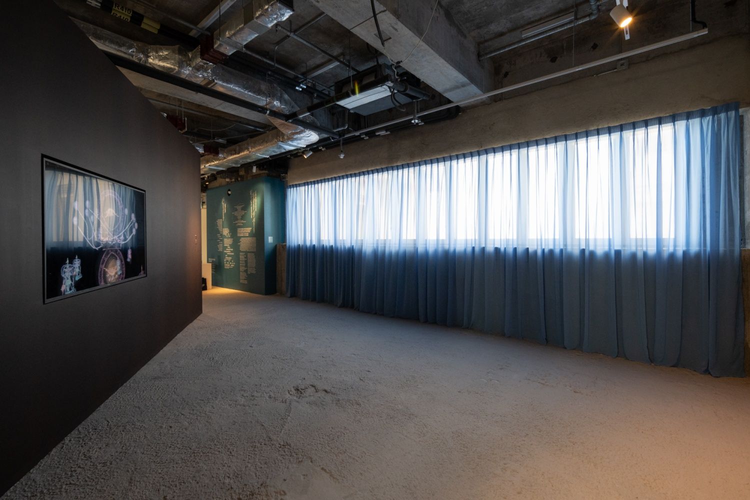 Felix Gonzalez-Torres: Minimalist Art, Maximum Emotions | Prestige ...