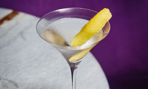 How to Make a Martini, Learn from Chanel Adams of The Bamboo Bar ...