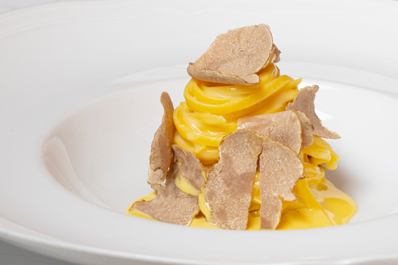The Best White Truffle Menus to Try in Hong Kong This Season