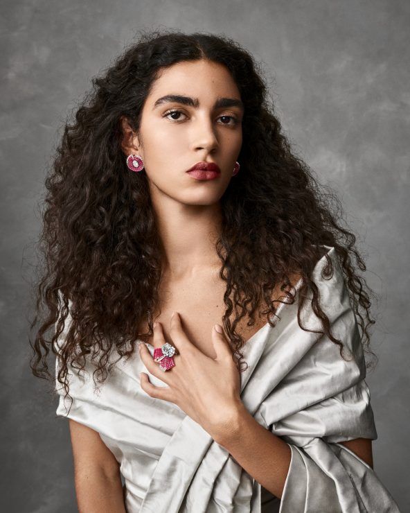 Van Cleef & Arpels' Legend of Diamonds is the Start of Something Big