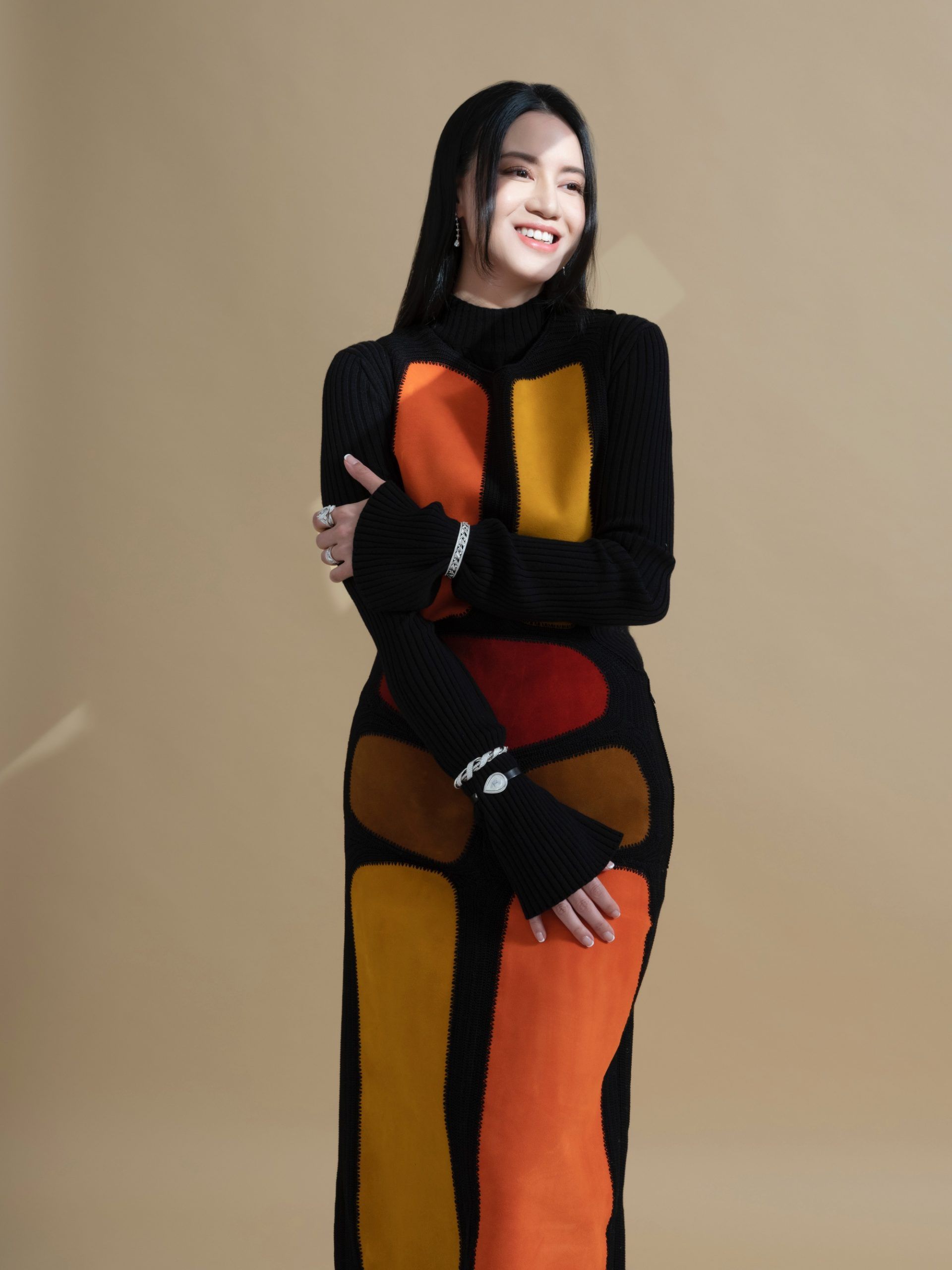 Emily Lam-Ho, Abuzz in Chaumet's Bee My Love Collection