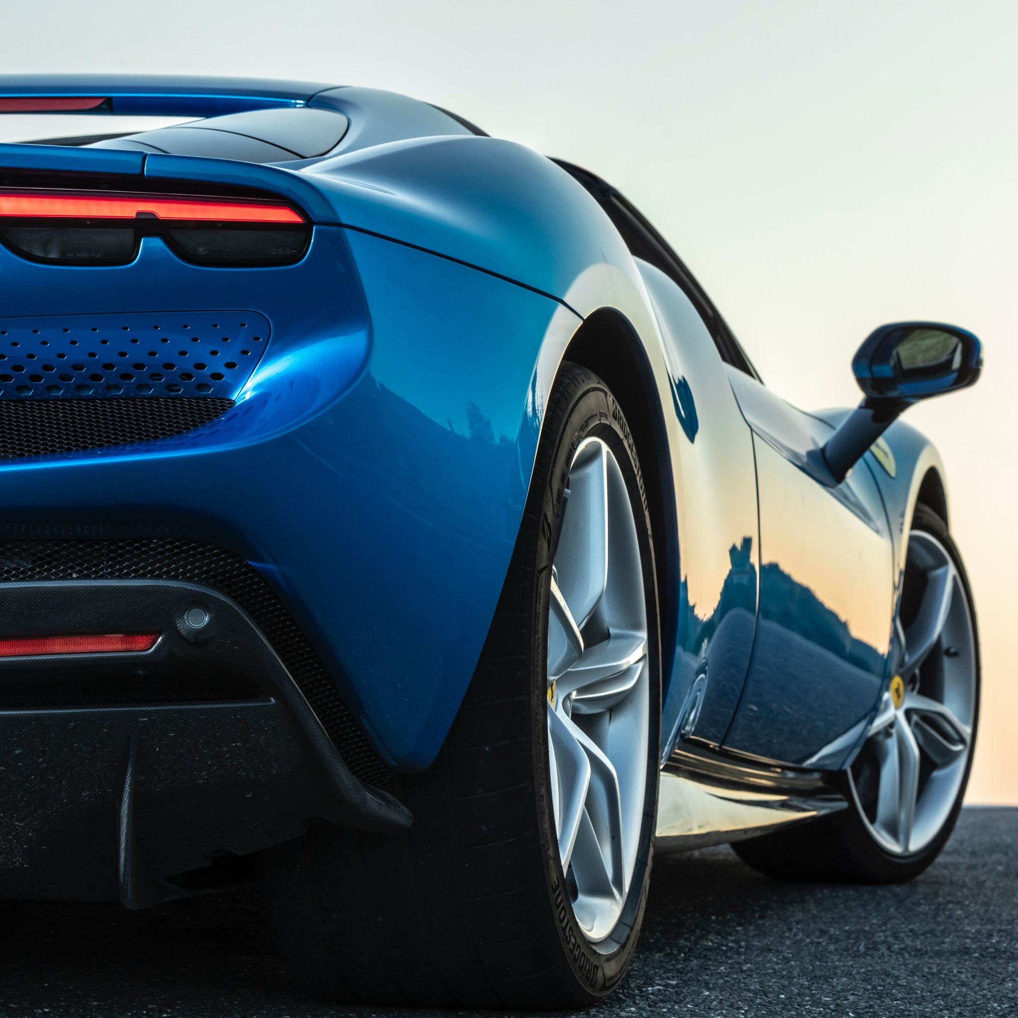 Ferrari 296 GTS: Raising the Roof