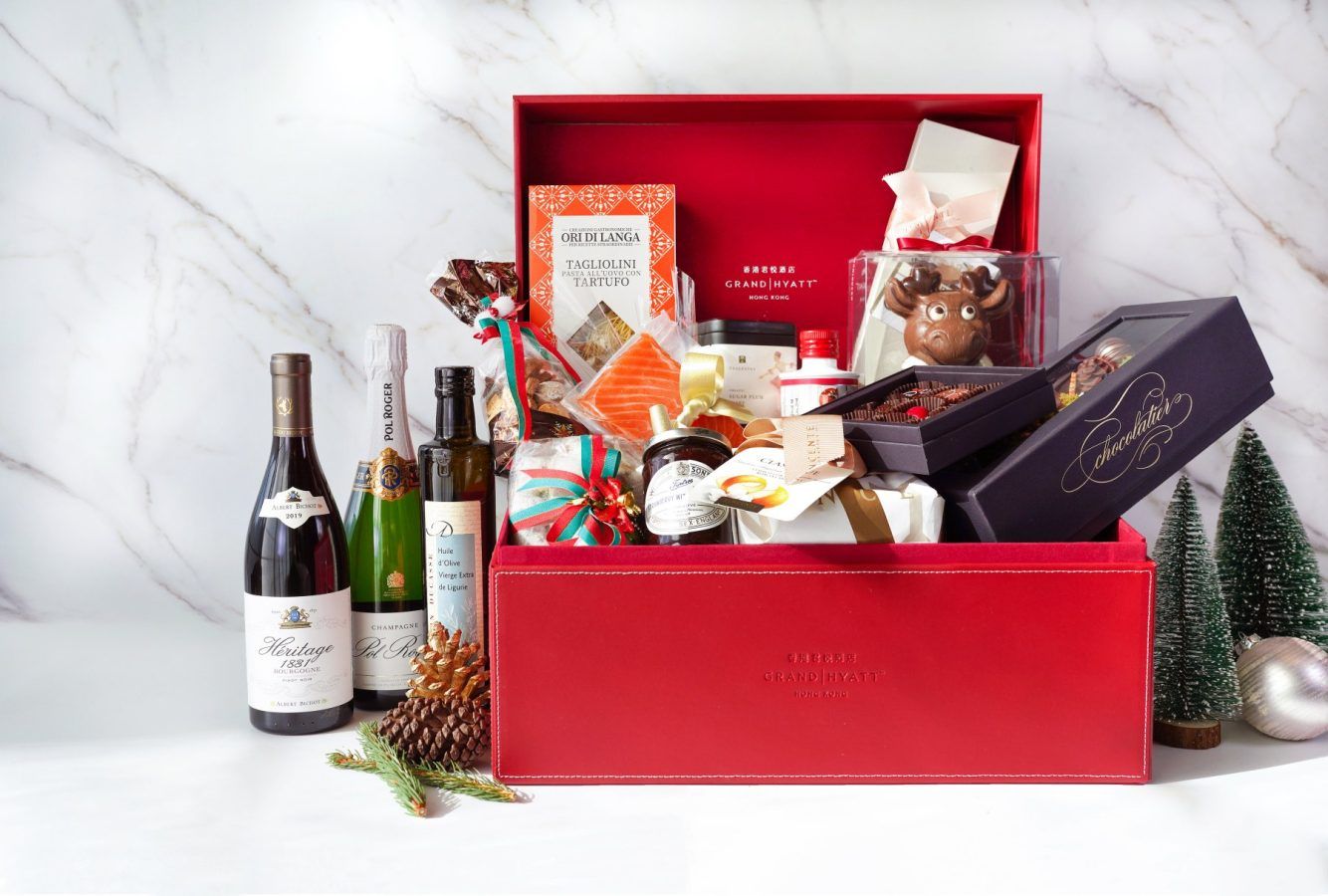 The Best Christmas Hampers to Gift this Festive Season