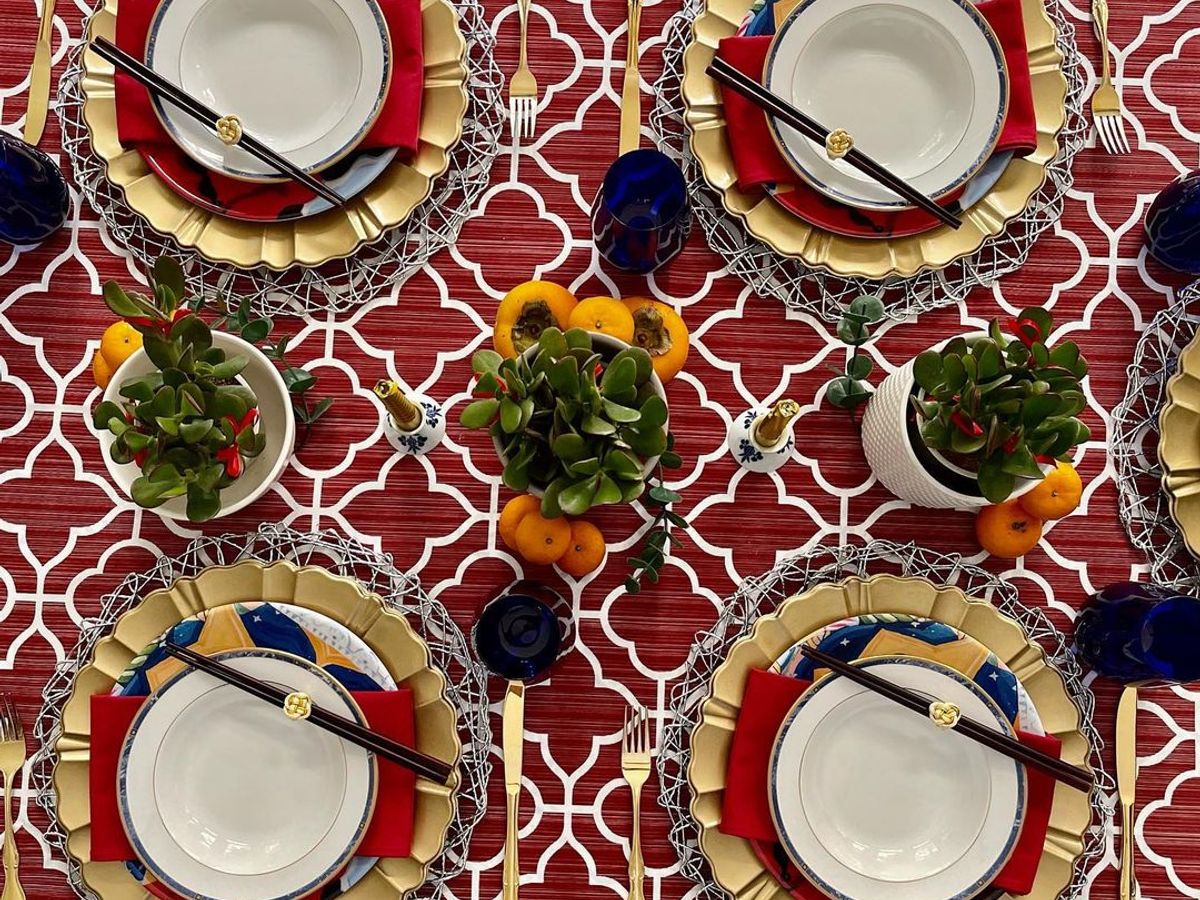 chinese table set up