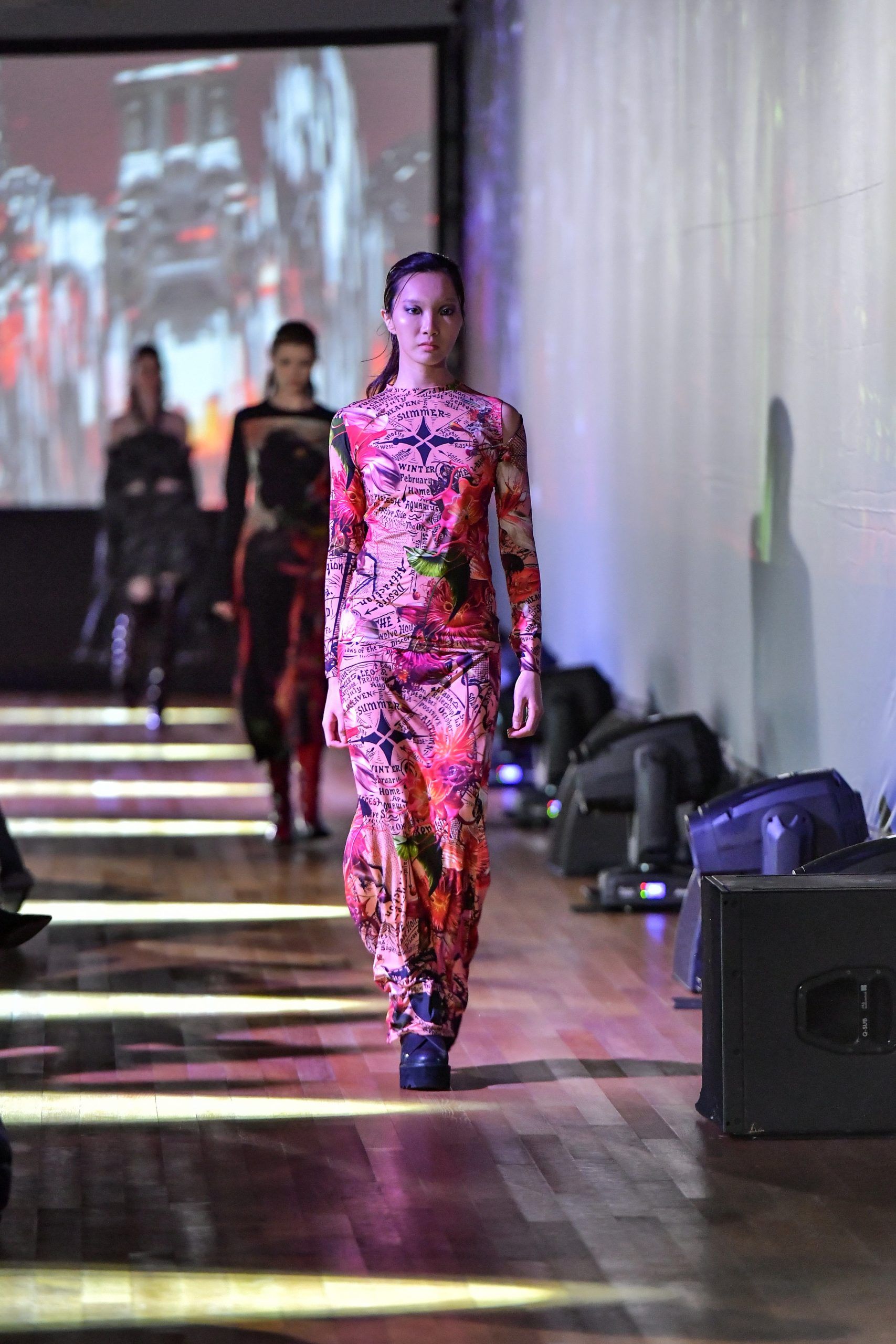 AI La Mode: Is AI in Fashion Design The Future?
