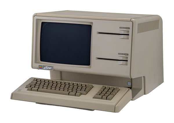 'The Apples' Vintage Apple Hardware Collection is Going Up For Auction