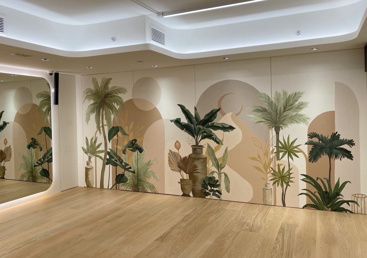 Creative Chameleons: Muralist Carol Mui