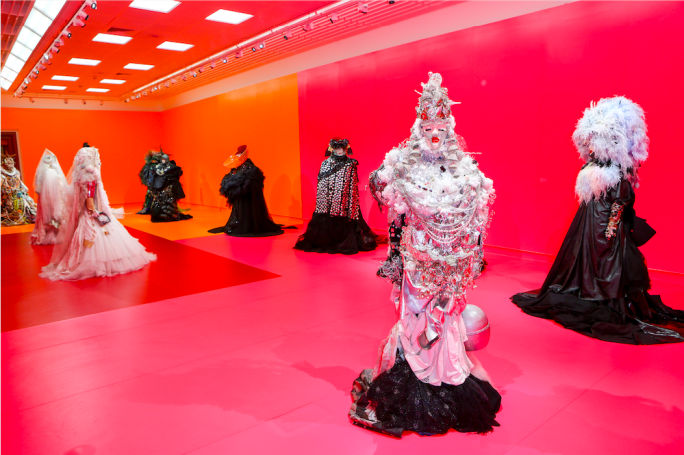 Meet Daniel Lismore, the Eccentric Dresser Who Lives as a Work of Art