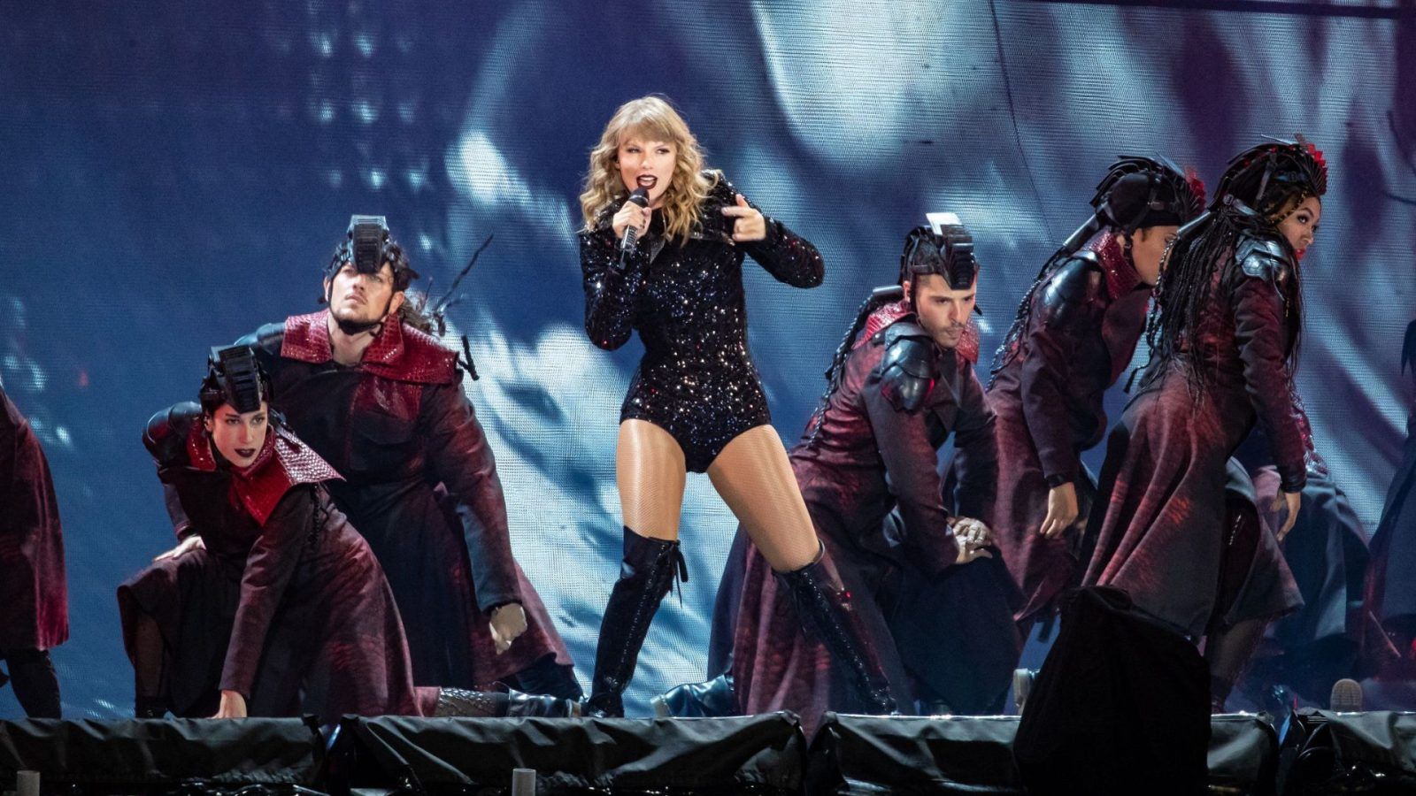 Taylor Swift and Beyoncé’s Tours on Track to Cross USD 1 Billion