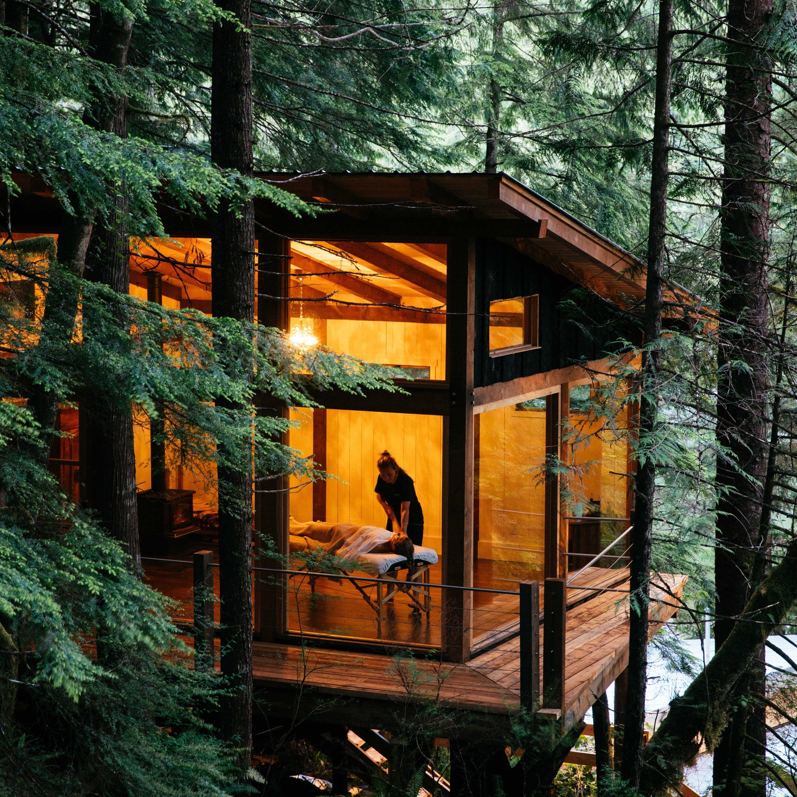 4 Stunning Wilderness Hotel Getaways In The Great Outdoors