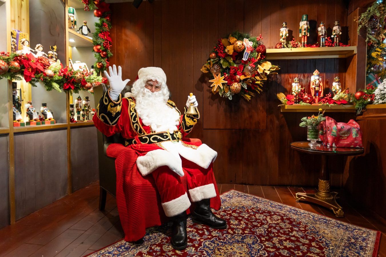 Island Shangri-La Celebrates Christmas like No Others