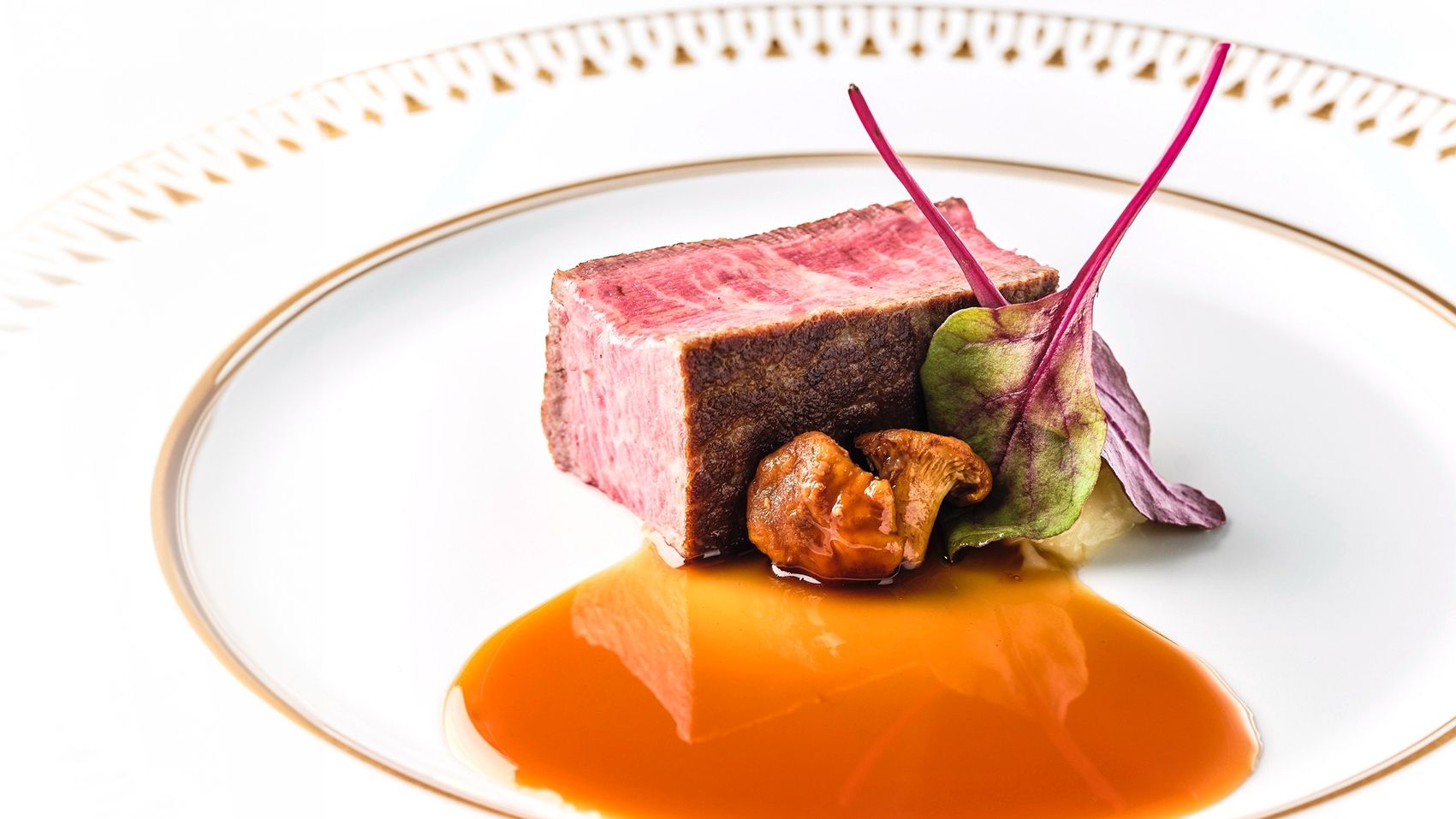 Embark on a Festive Italian Gastronomic Journey with Perla & Castellana