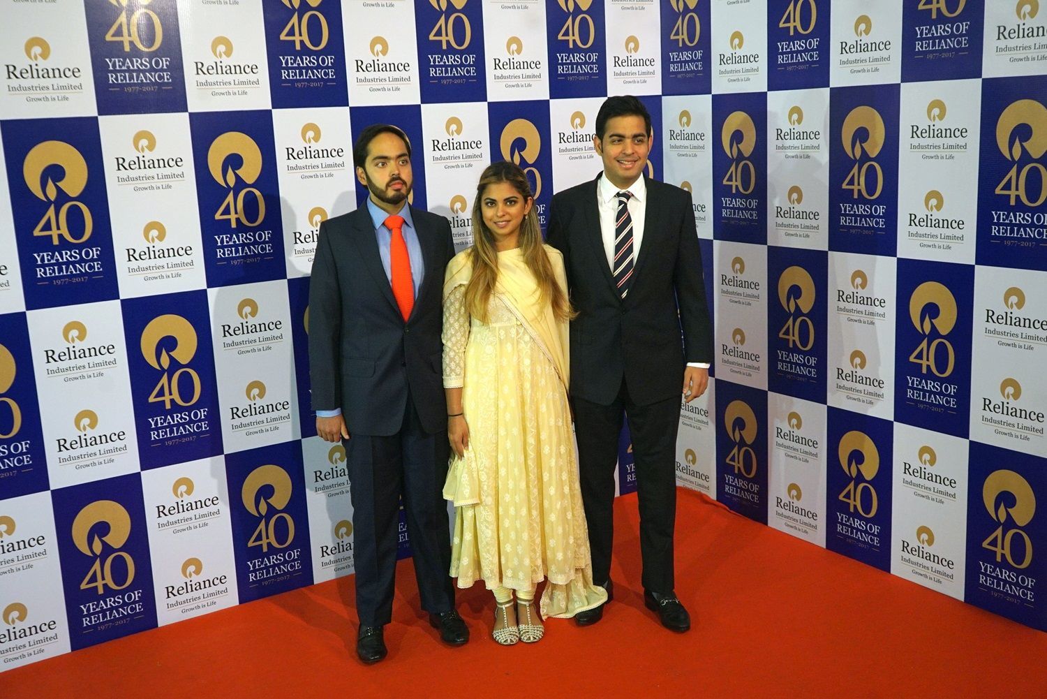 All About Anant Ambani and Radhika Merchant's Net Worth