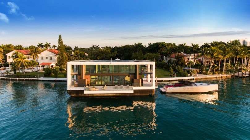 The World's Most Extravagant Luxury Houseboats and Floating Homes