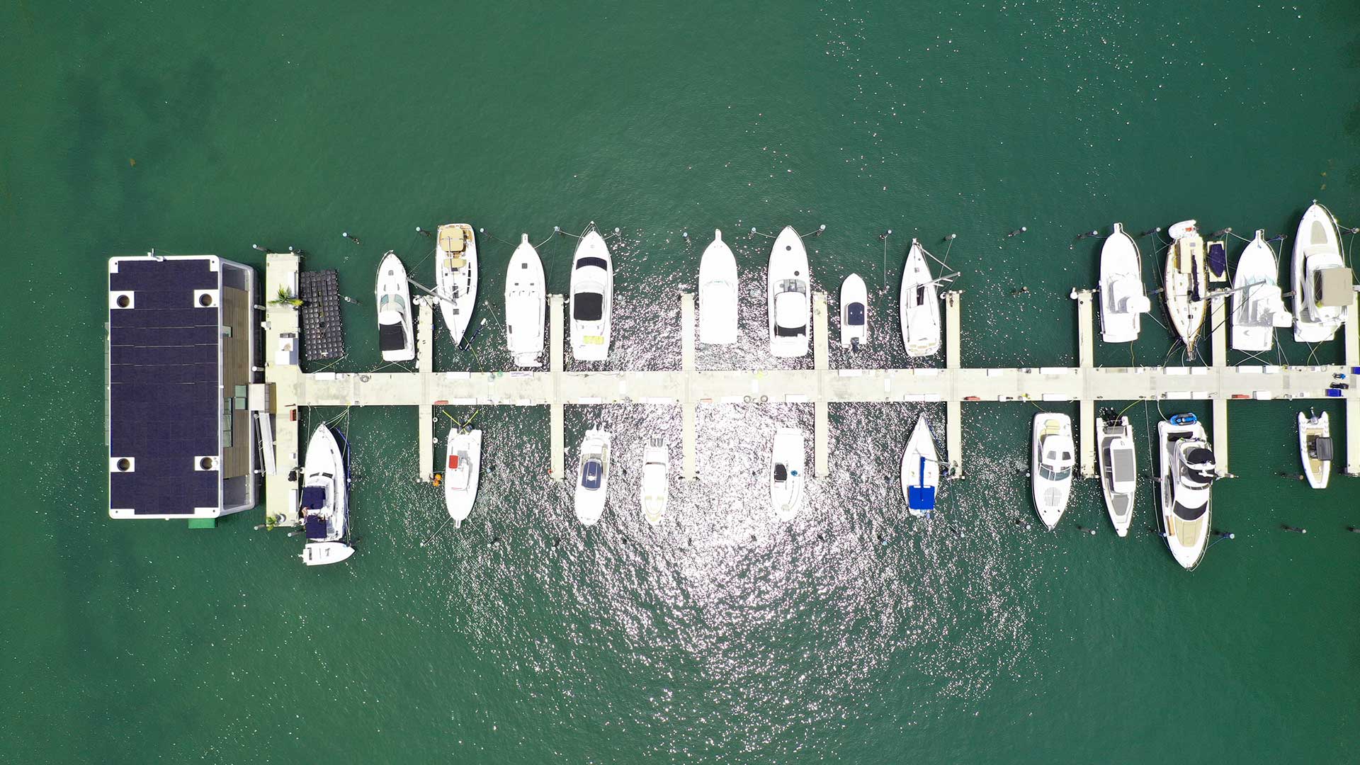 The World's Most Extravagant Luxury Houseboats and Floating Homes