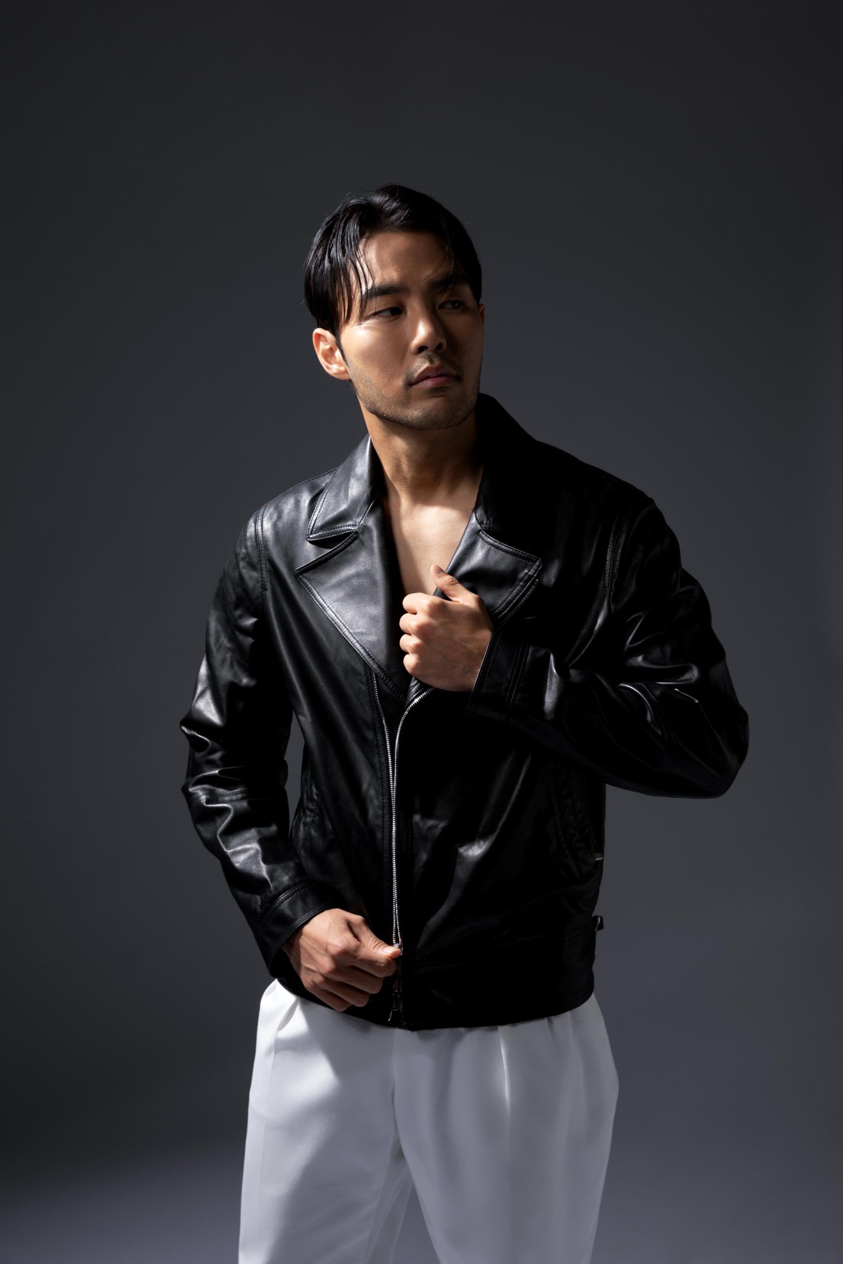 Suit Down: Korean actor Jin-Taek Oh