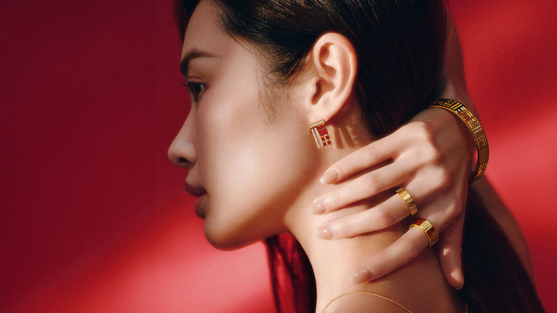Chow Tai Fook Enters a New Era with the Rouge Collection