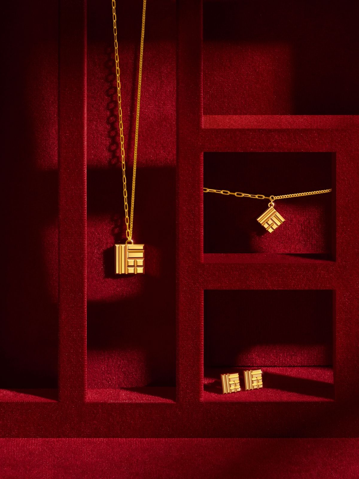 Chow Tai Fook Enters a New Era with the Rouge Collection