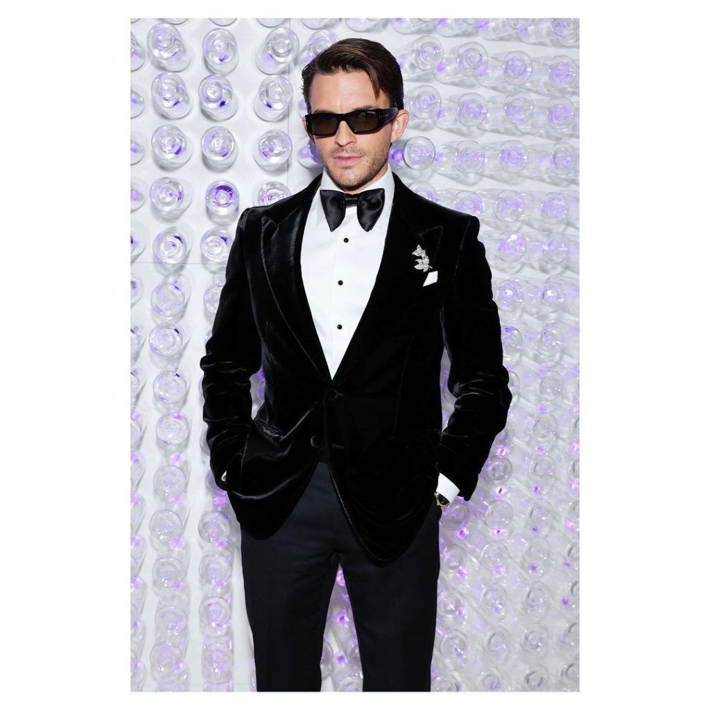 Decoding Jonathan Bailey’s Style Moments - PrestigeOnline Hong Kong