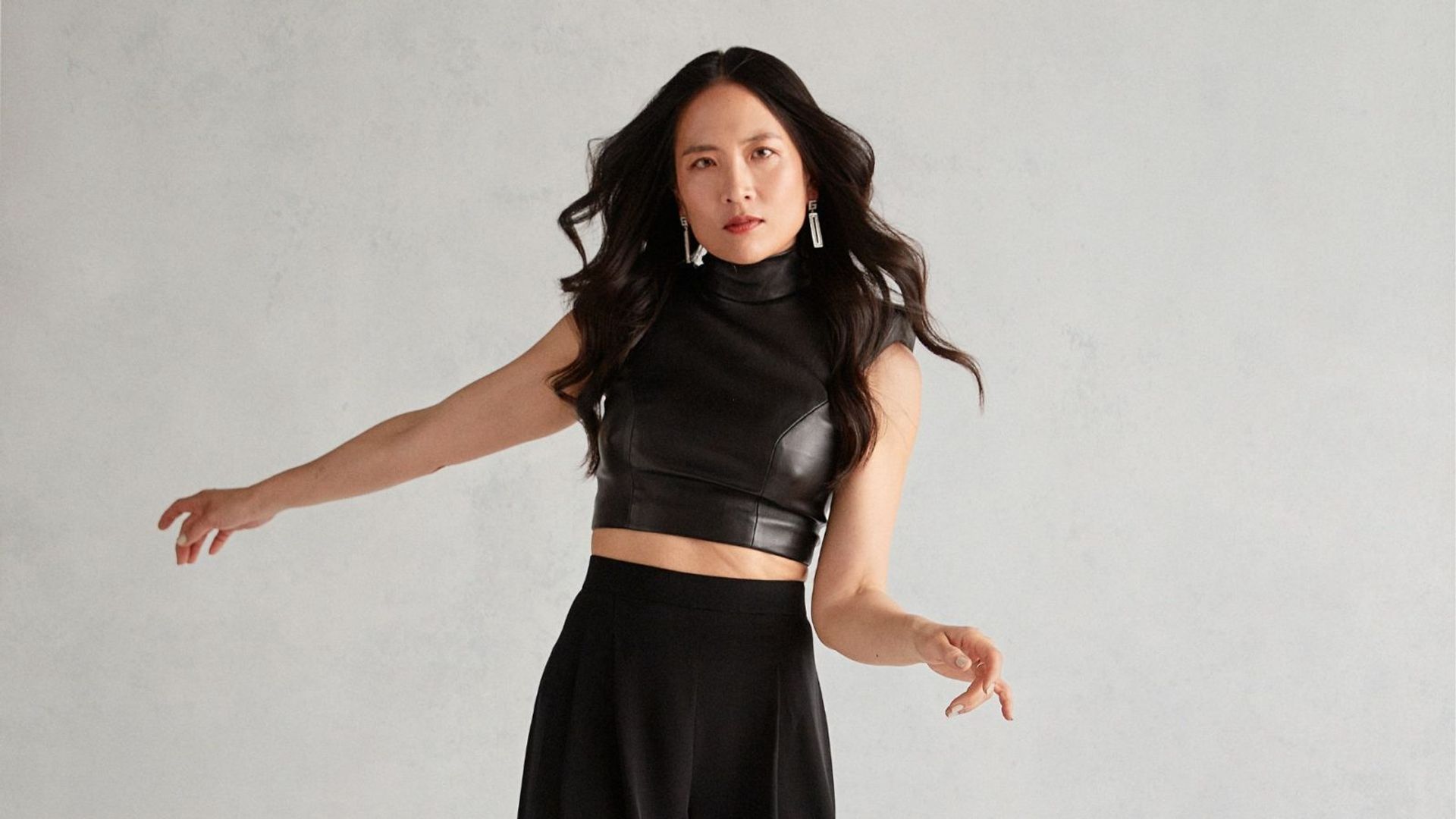 Sandra Yi Sencindiver Talks About Working on the Geek Girl Series ...