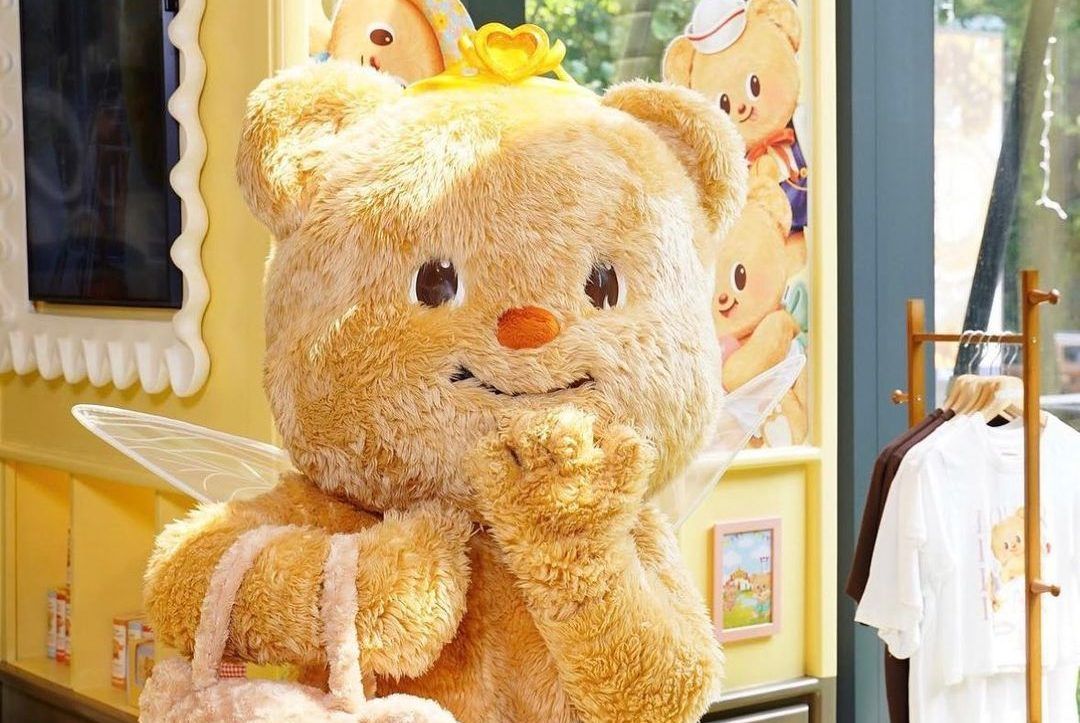 Who is Butterbear? The New Internet Sensation and Viral Mascot ...