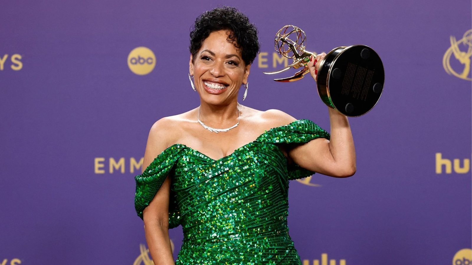 Emmy Winner Liza Colón-Zayas' Net Worth, Husband, and More ...